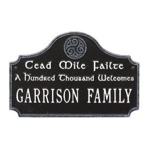 The Cead Mile Failte Plaque Featuring the Gaelic Phrase With ...