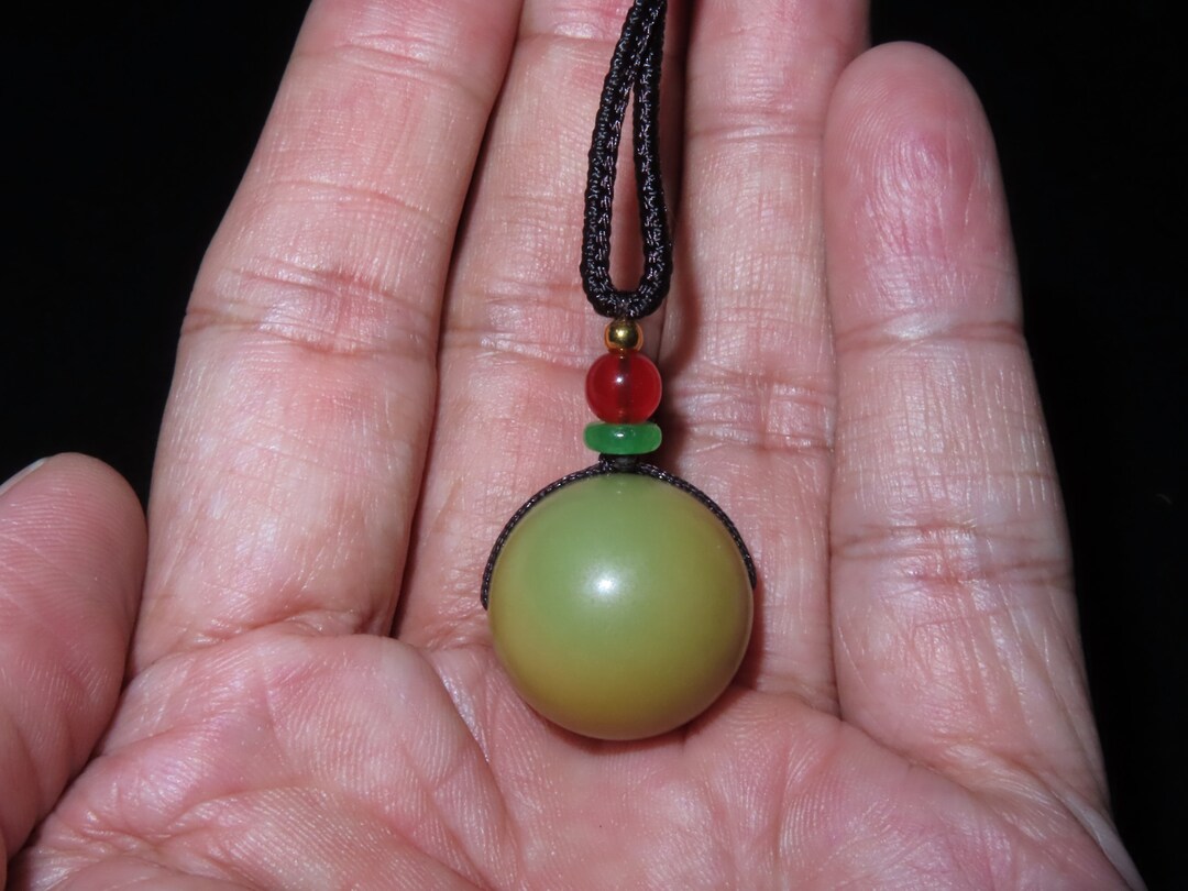 Buddhist Round Green Color Natural Luminous Glow in Dark Amulet Stone ...