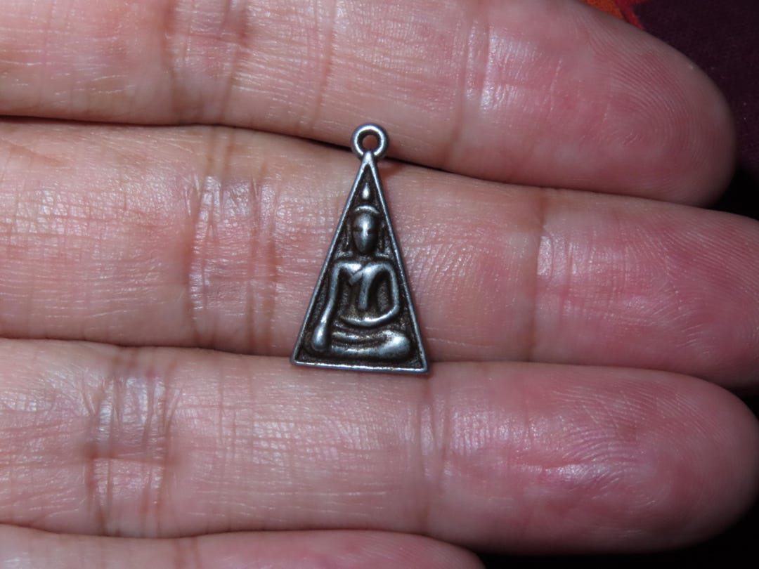 Thai Buddhist Cold Iron Triangle Buddha Talisman Ornament Pendant (z4 ...