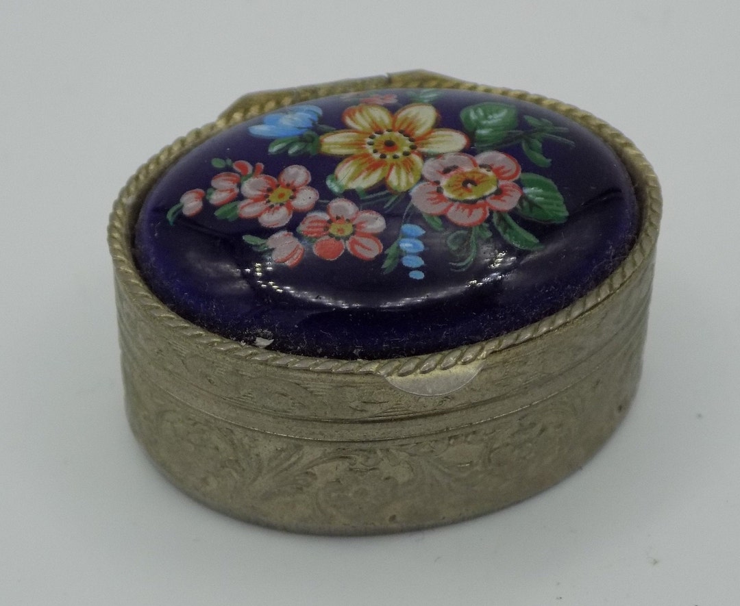 Old Pill Box, Jewelry Box, Jewelry Box, Very Old, in Silver Metal, and ...