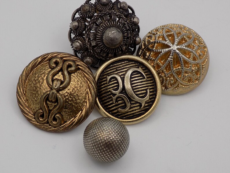 Lot of 5 Very Rare Buttons, Vintage Buttons, Authentic Buttons ...