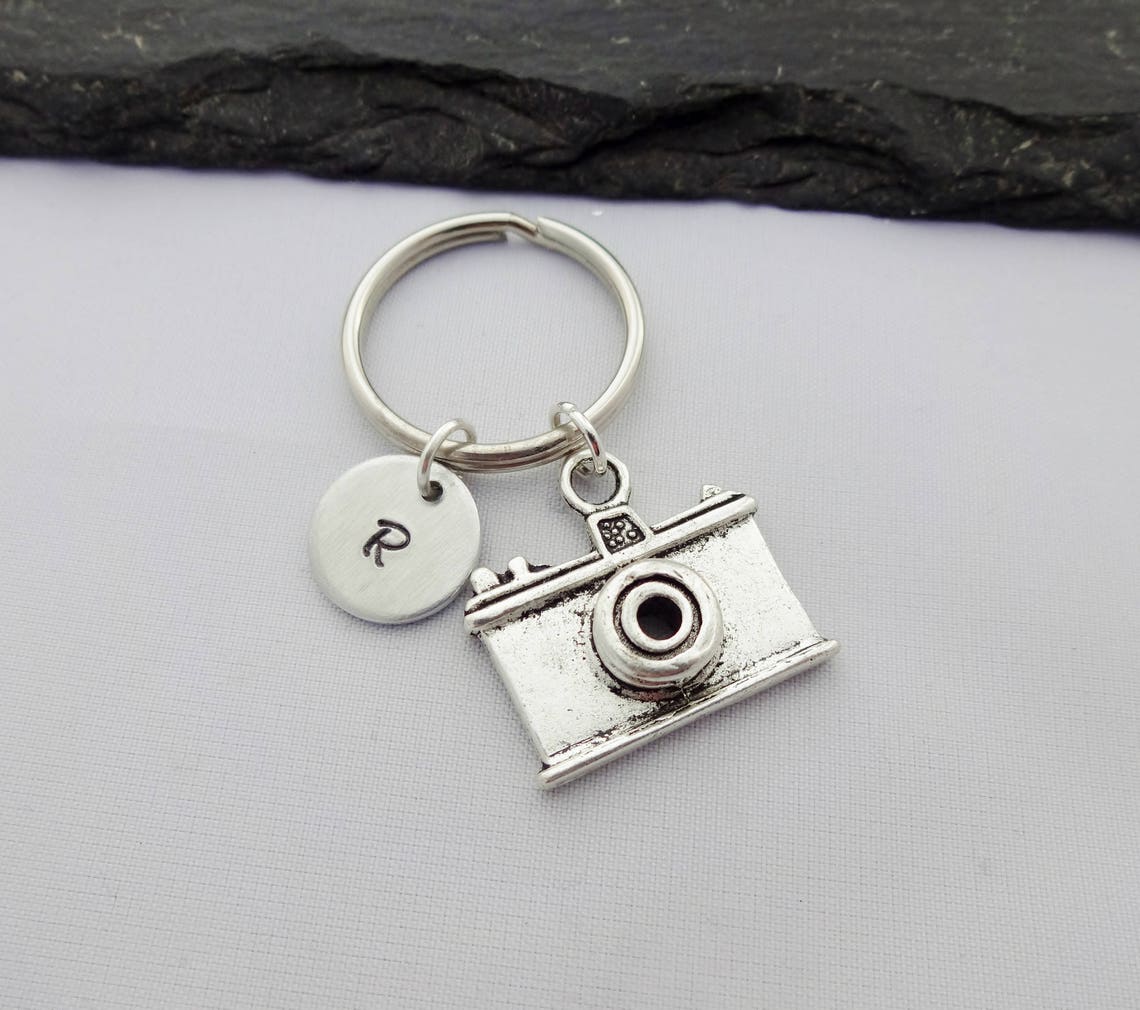 Camera Keyring Initial Keyring Photographer Keyring Hand - Etsy