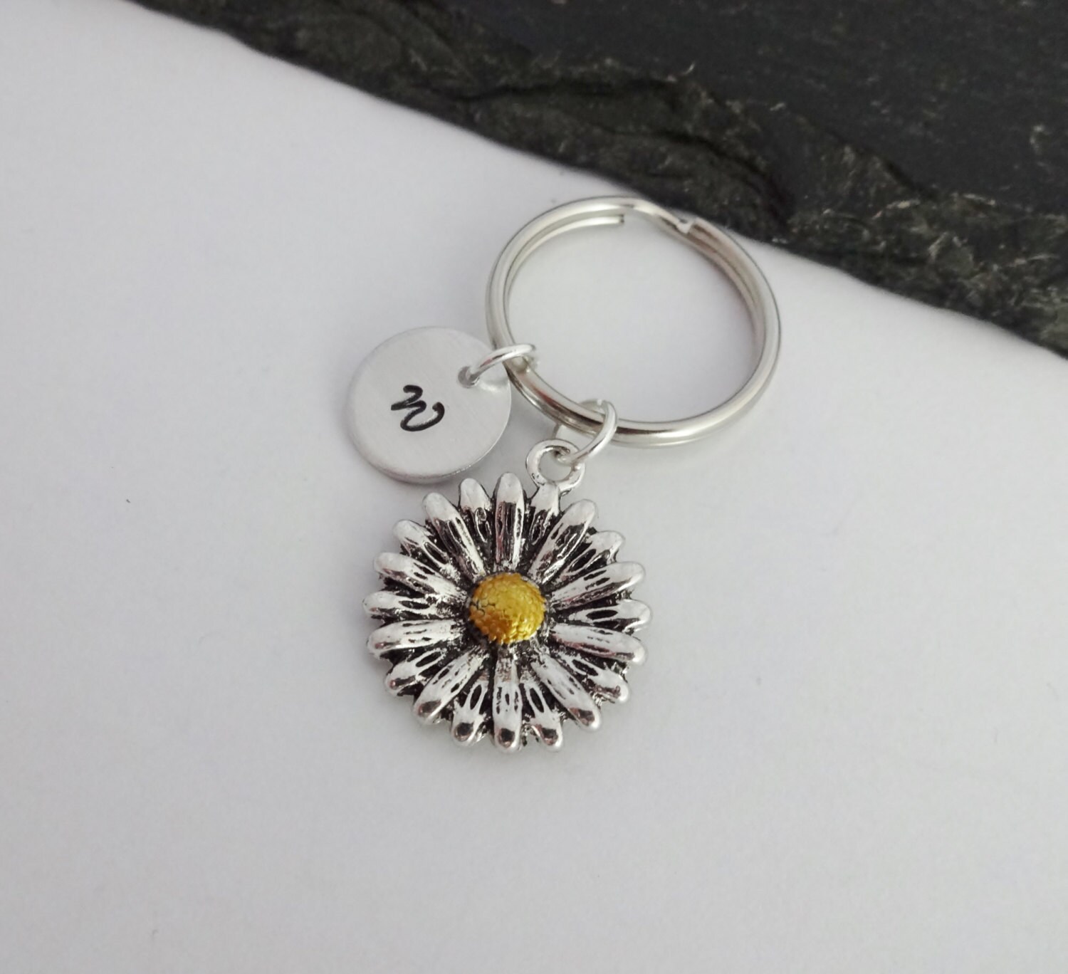 Daisy Keyring Flower Keyring Initial Flower Keyring Hand - Etsy UK
