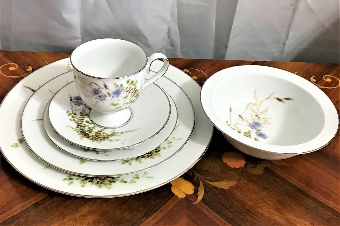 Vintage Noritake Ireland Edenderry Fine China, One Six Piece Place ...