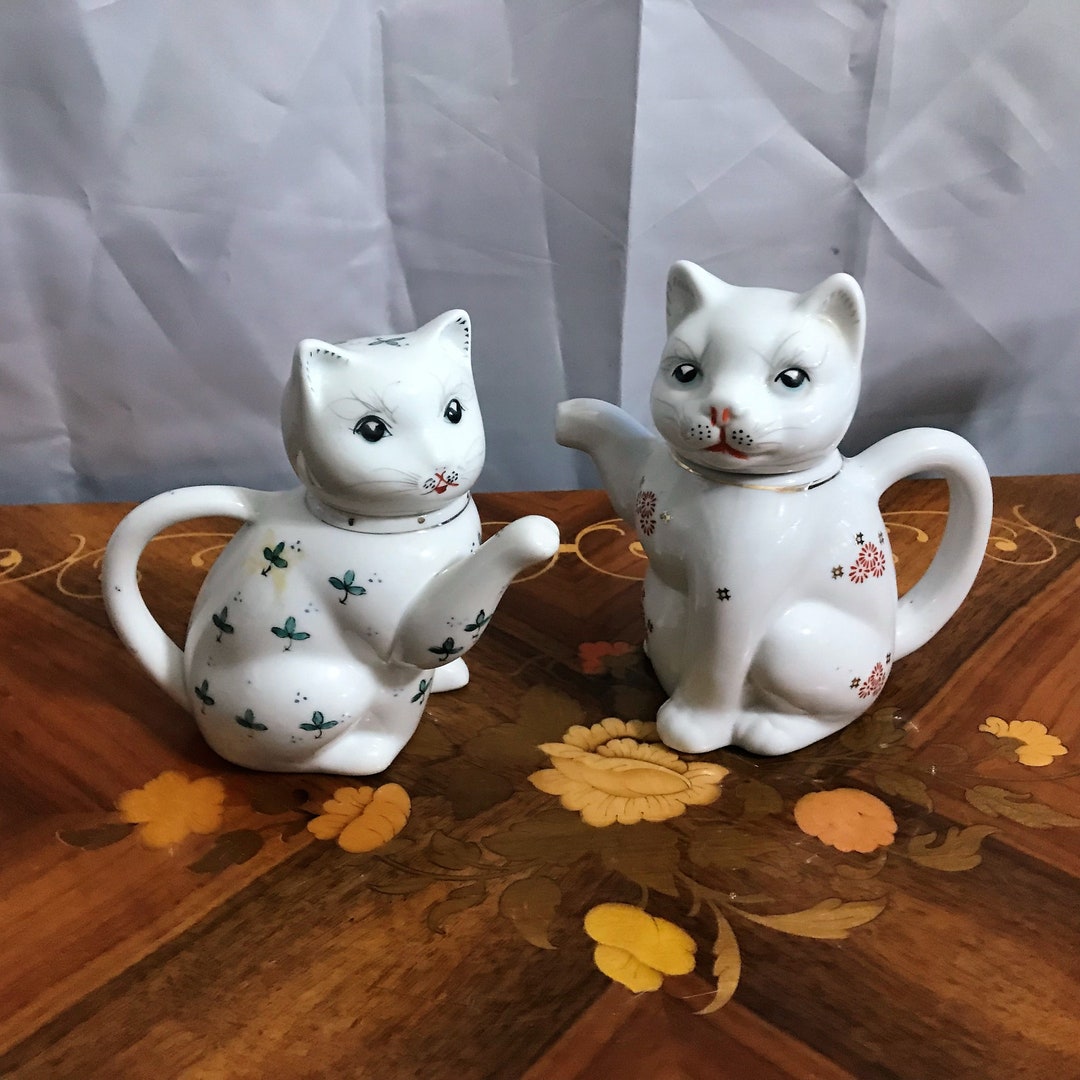 Two Vintage Personal Size Teapots, Shaped Like Kittens, Porcelain ...