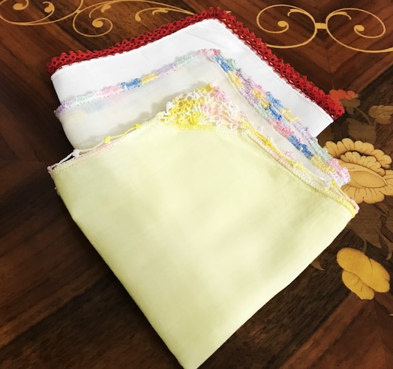 vintage hankie embroidered - Gem