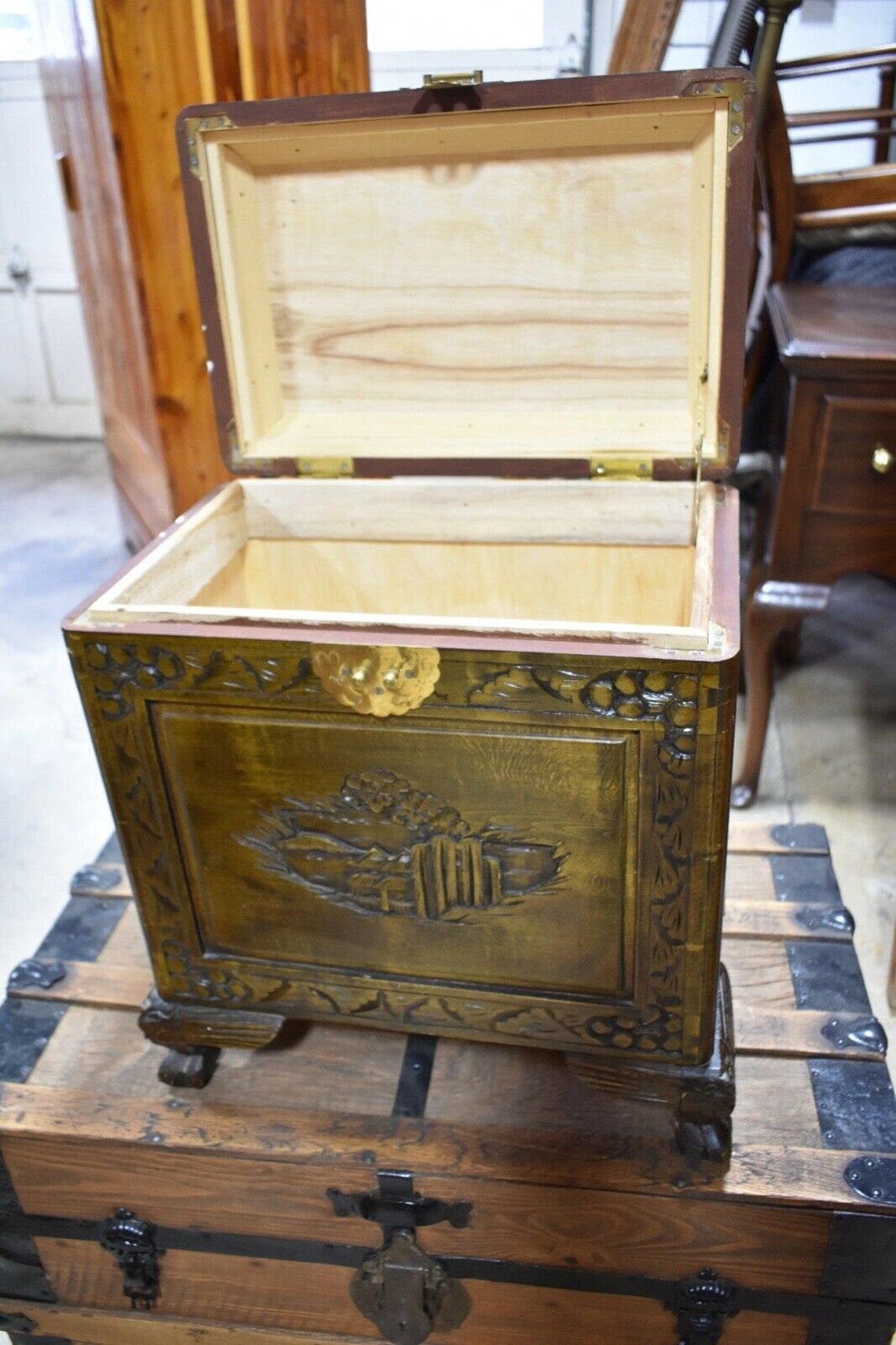 Vintage Heavily Carved Asian Inspired Chest With Claw Feet - Etsy