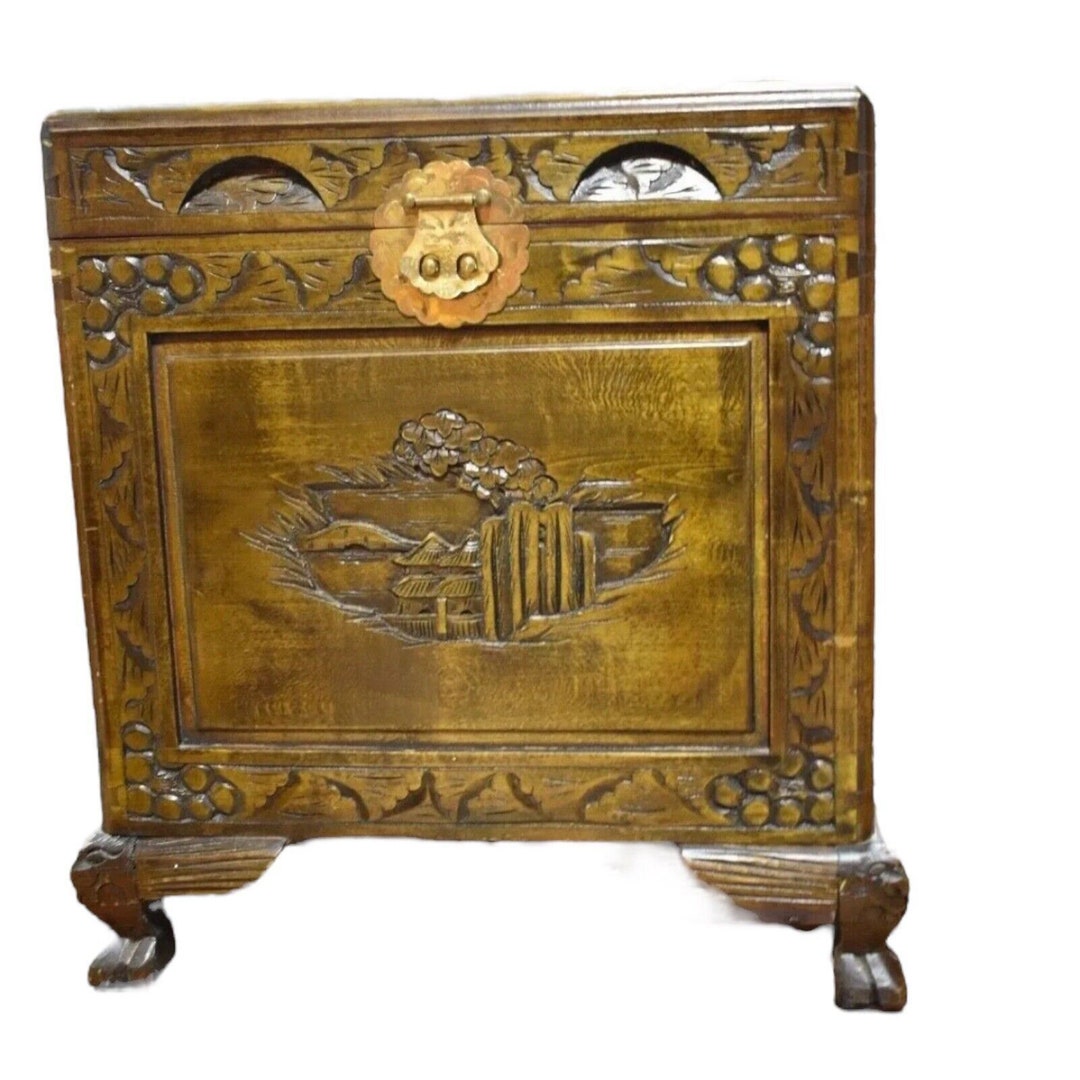 Vintage Heavily Carved Asian Inspired Chest With Claw Feet - Etsy