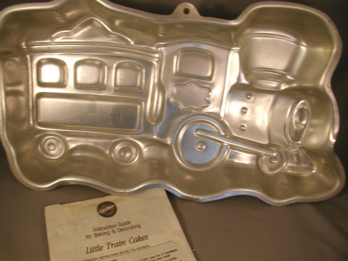 Wilton TRAIN - Thomas Train Cake Pan - 1990 - Retired - Never Used. - Etsy