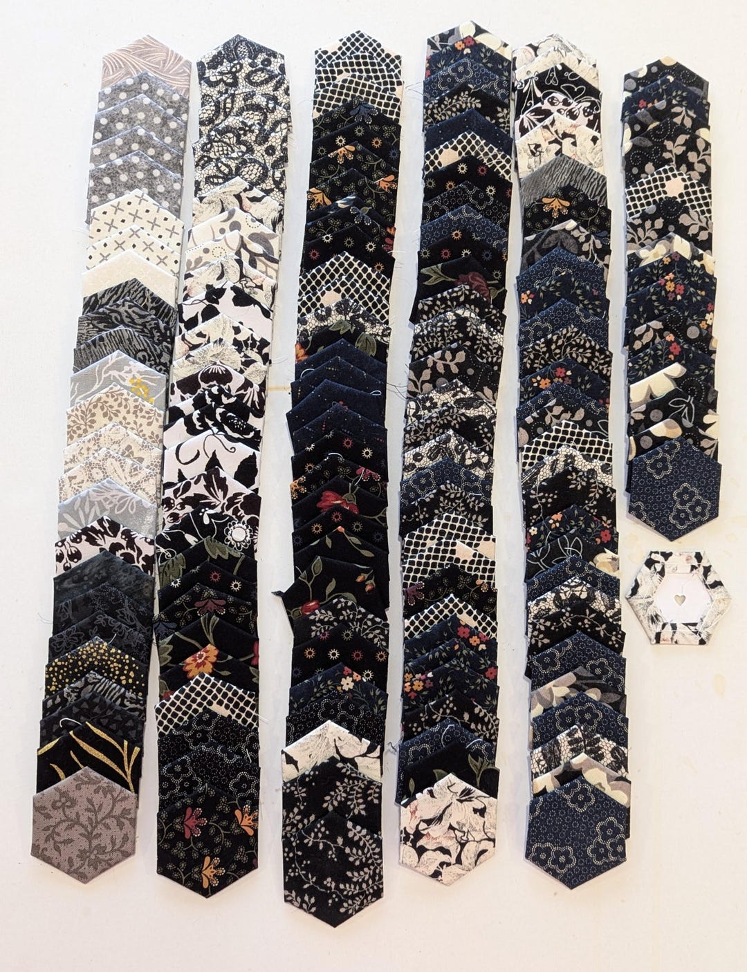 EPP Hexagons, Thread Basted 1 Inch EPP English Paper Pieced Hexagons ...