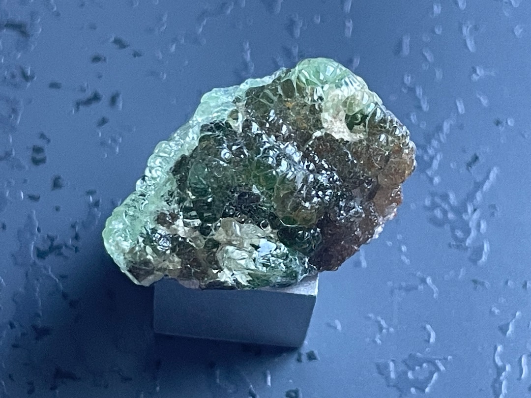 Hyalite ( Fluorescent) From Namibia , 19 Mm - Etsy