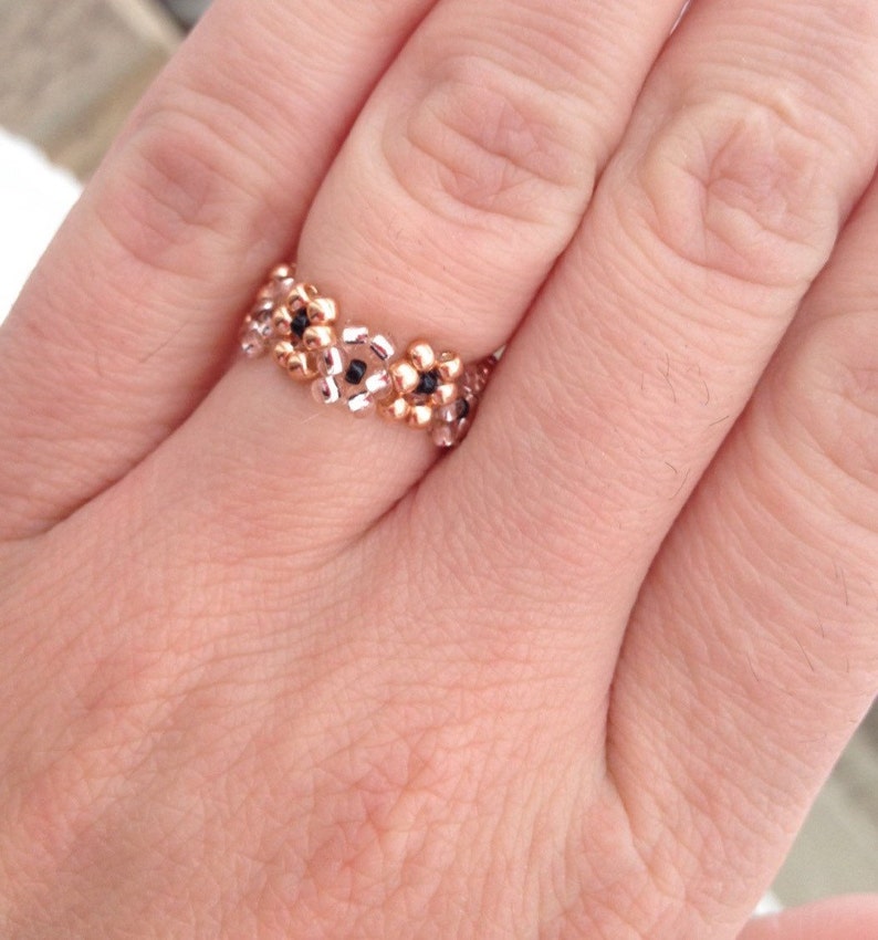 Stretchy flower ring seed bead ring eternity ring stretch | Etsy