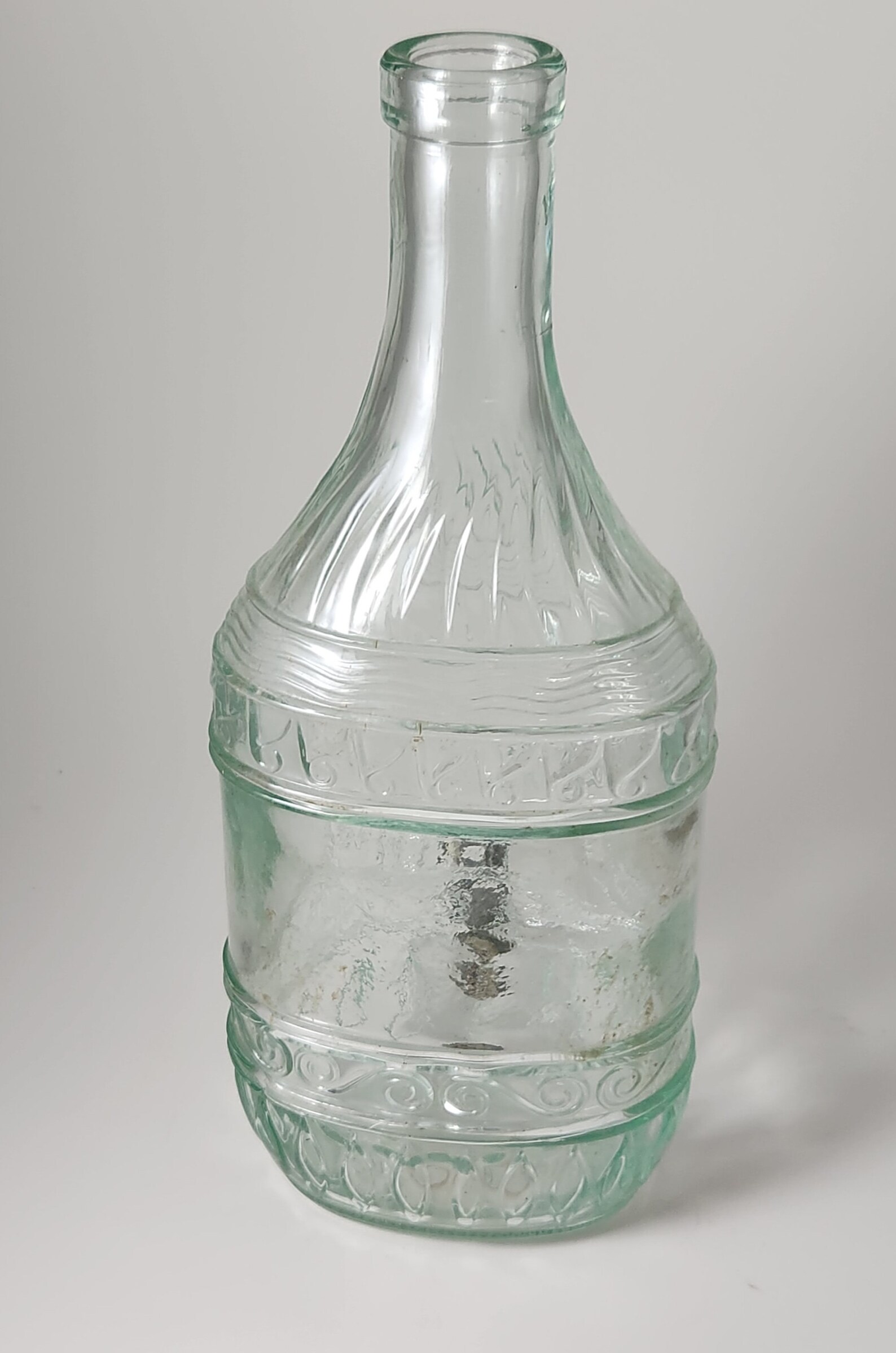 Italian Glass 1.8 L Decanter With Brass Spigot and Chariot With Horse ...