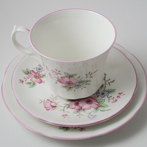 Springfield Bone China Primrose Spring Pattern Pink Border Three-piece ...