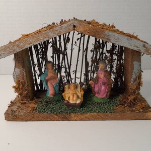 Vintage Christmas Nativity Creche Wooden Stable Composition Figures ...