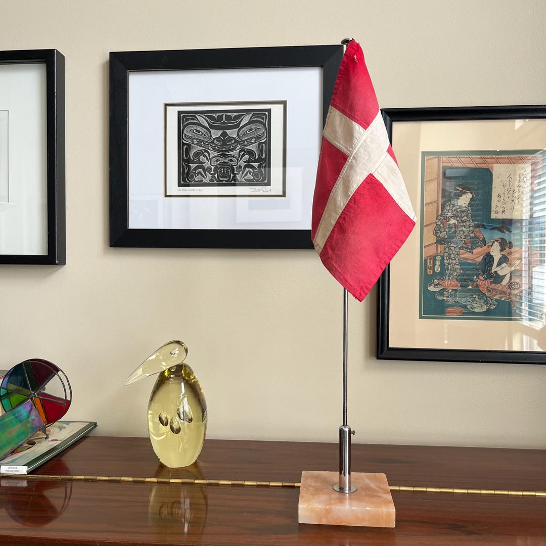Vintage Desktop Flag Stand With Marble Base, Desk Flag Pole, Vintage ...