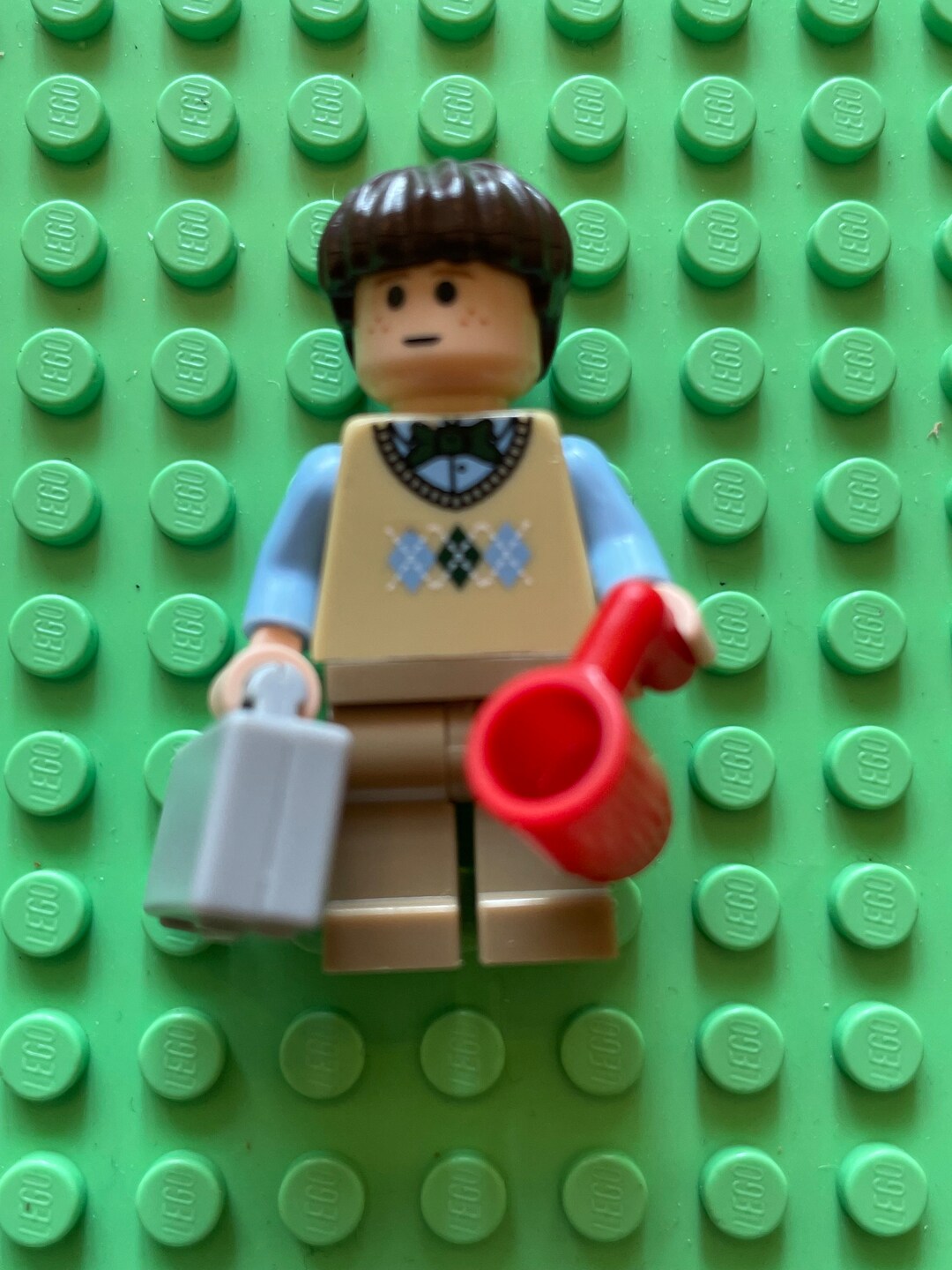 Lego MINIFIGURE Young Professional Engineer Lawyer Argyle Sweater Vest ...