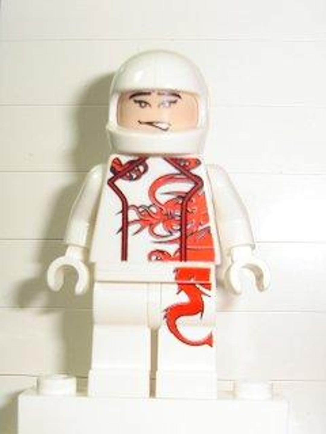 Lego MINIFIGURE Taejo Togokahn, Speed Racer Red Dragon White Suit ...