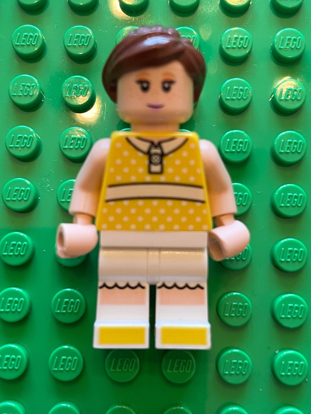 Lego MINIFIGURE College Spring Dress With White Collar, Sash, Polka ...