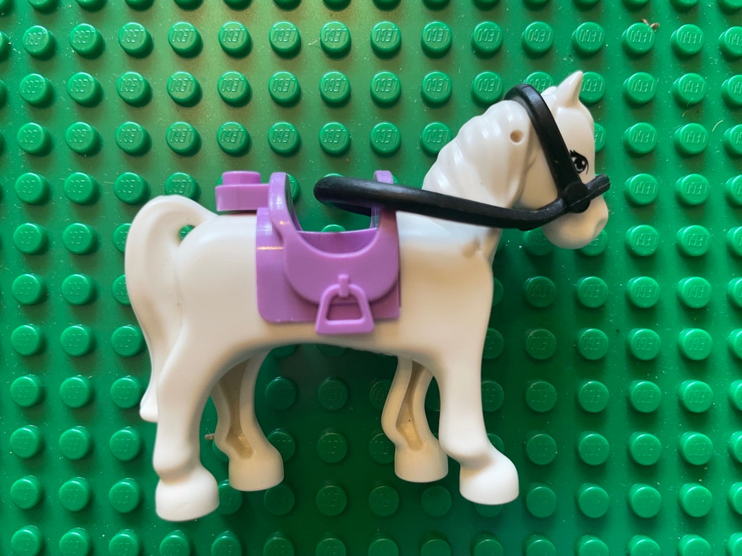 Lego MINIFIGURE Bridle Saddle Horse With 2 X 2 Cutout With Bright Light ...