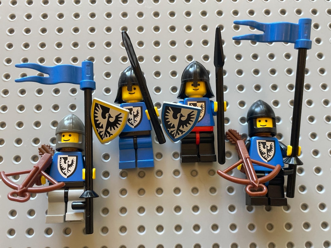 Vintage Lego MINIFIGURE Fantasy Era Castle Black Falcons Army Builder ...