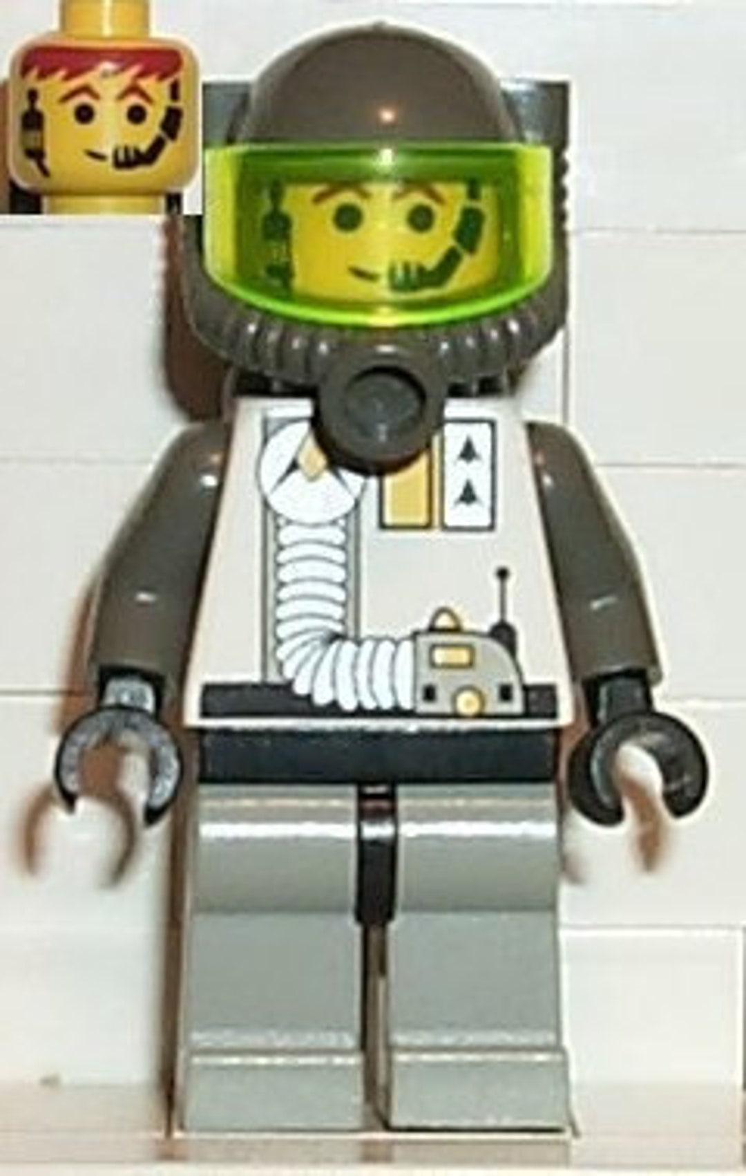 LEGO Minifigure Vintage Space Odyssey Explorer Expedition Exploriens ...