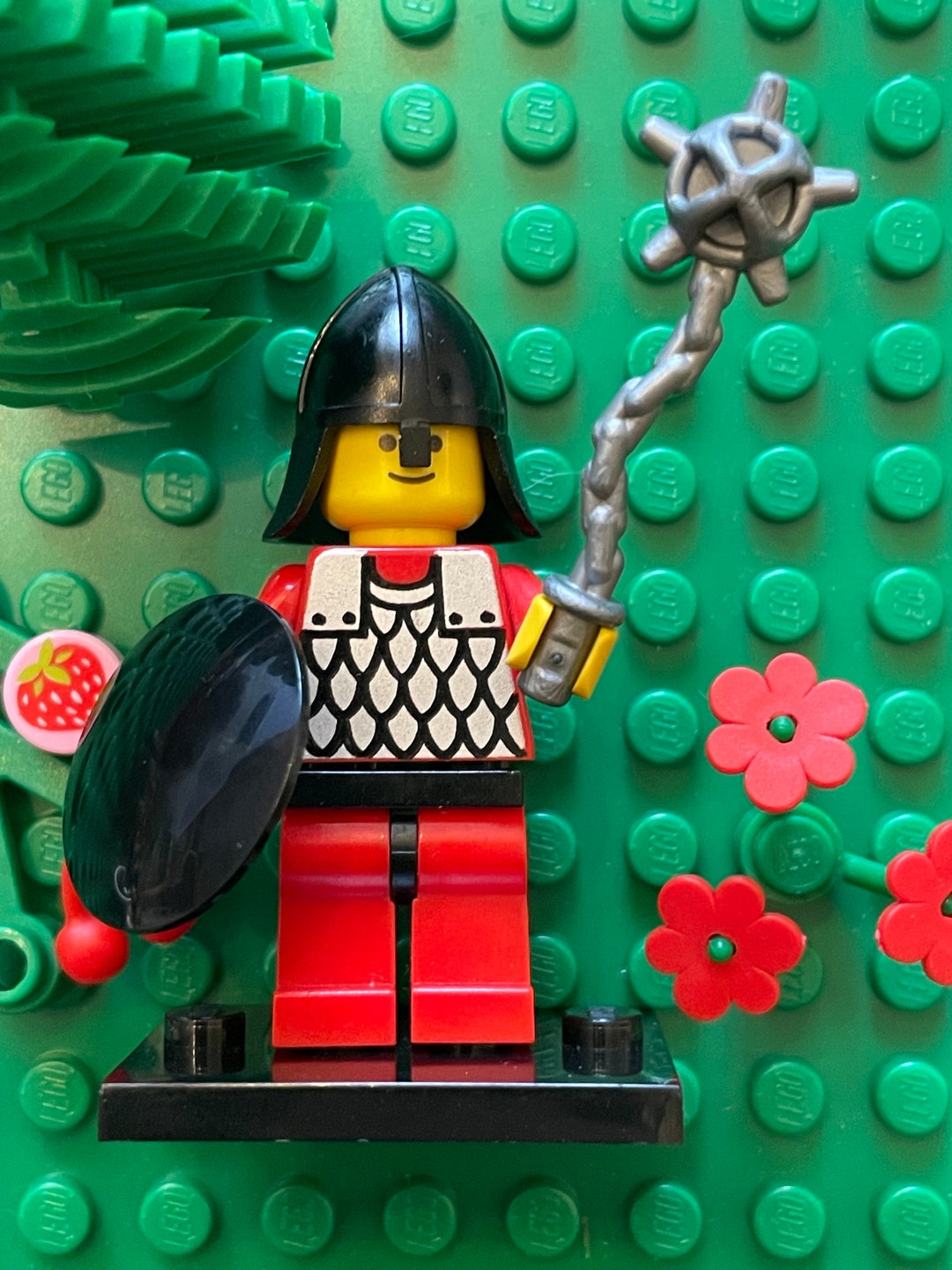 Lego MINIFIGURE Vintage Castle Kingdoms - Knight (scale Mail on Red ...