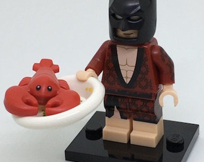 Lego MINIFIGURE Valentine Lovin' Batman Red Velvet Leisure Suit Robe ...