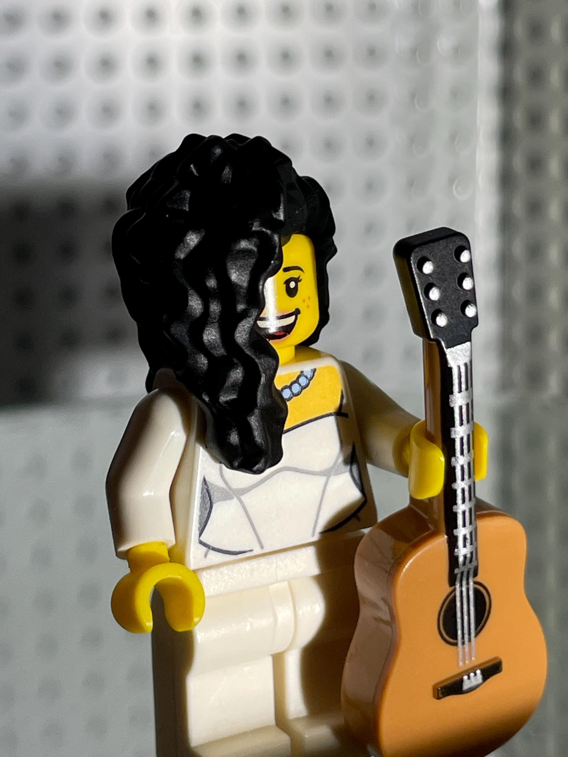 Lego MINIFIGURE Tavern, Musician Bard Female Guitar Adventure Awaits ...