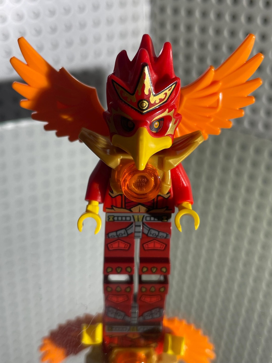 Vintage Lego MINIFIGURE LEGENDS OF Chima Fluminox - Gold Armor and ...