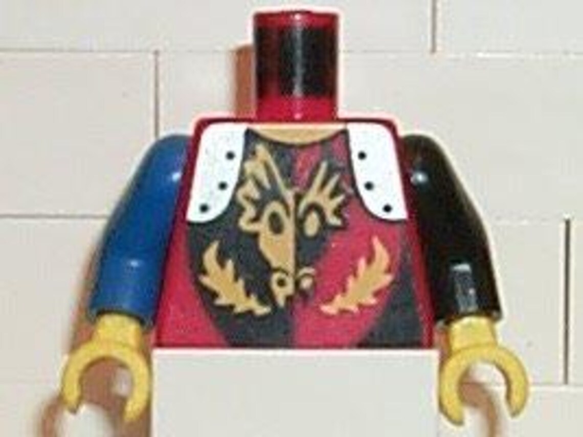 Lego Vintage Torso Castle Dragon Knights Dragon Face Breathing Fire ...