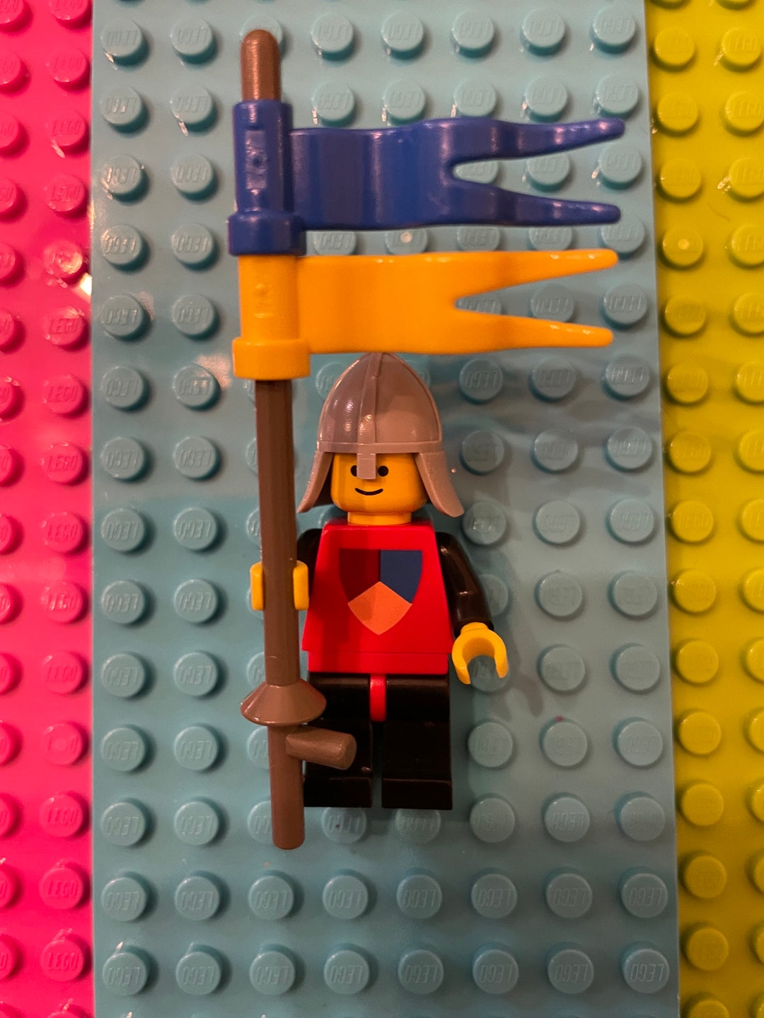 Lego MINIFIGURE Kingdom Vintage Classic - Knights Tournament Knight Red ...
