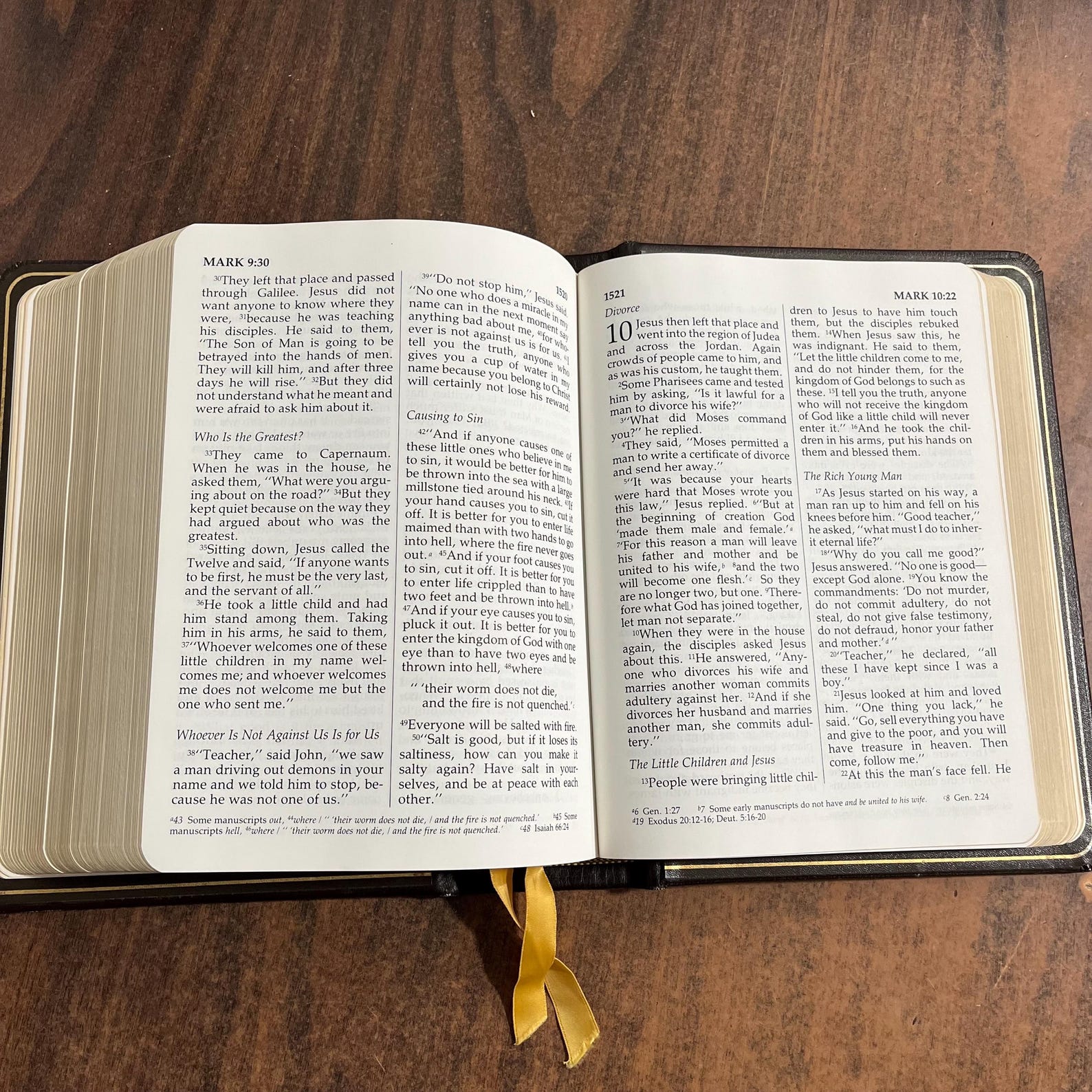 NIV 1978 (pre 1984) Pulpit Bible - Leather Hardcover - Out of Print NIV ...
