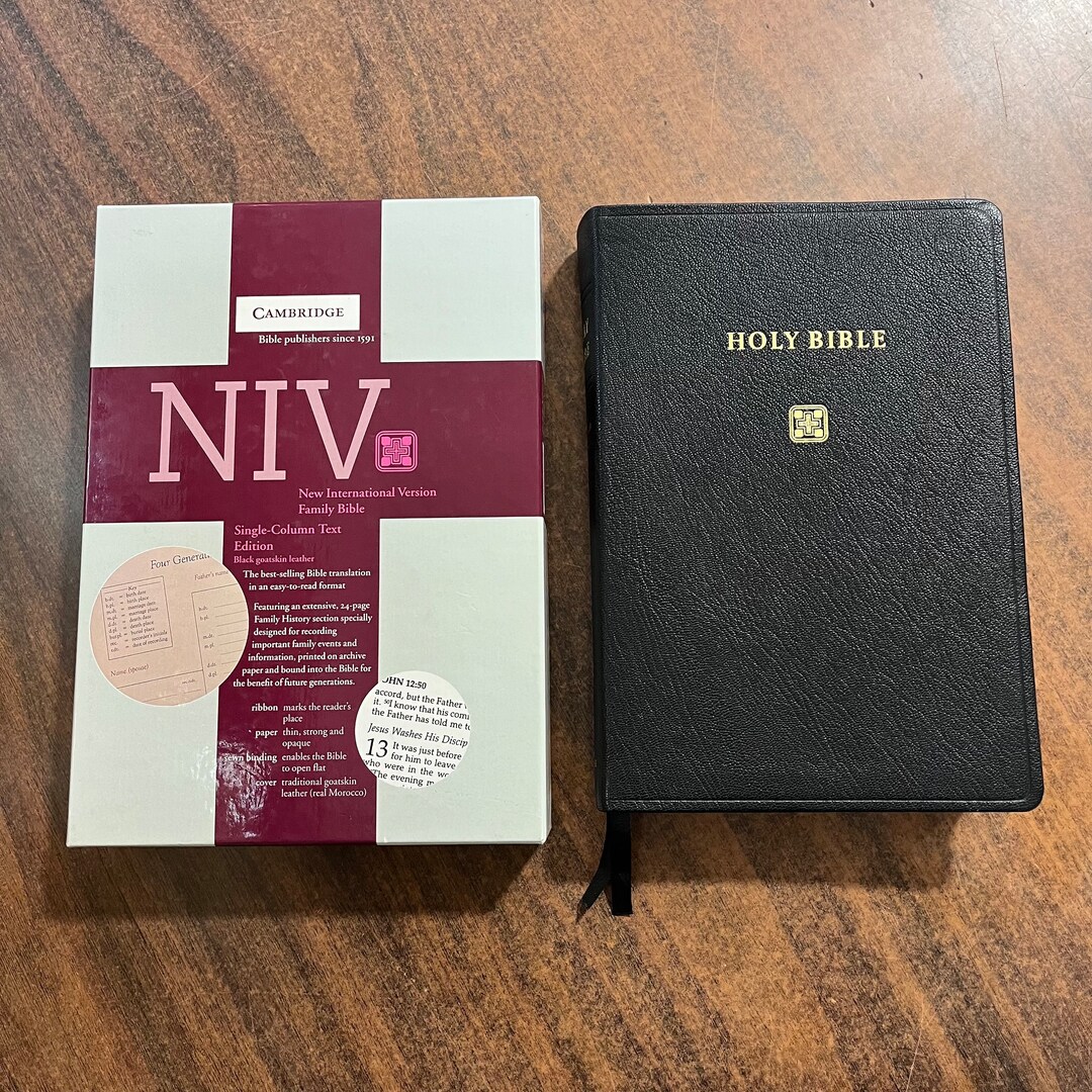 NIV 1984 Cambridge Single Column Text Bible, With Family History Pages ...