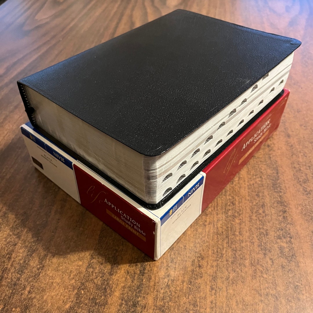 NIV 1984 Large Print Life Application Study Bible Thumb Indexed - Black ...