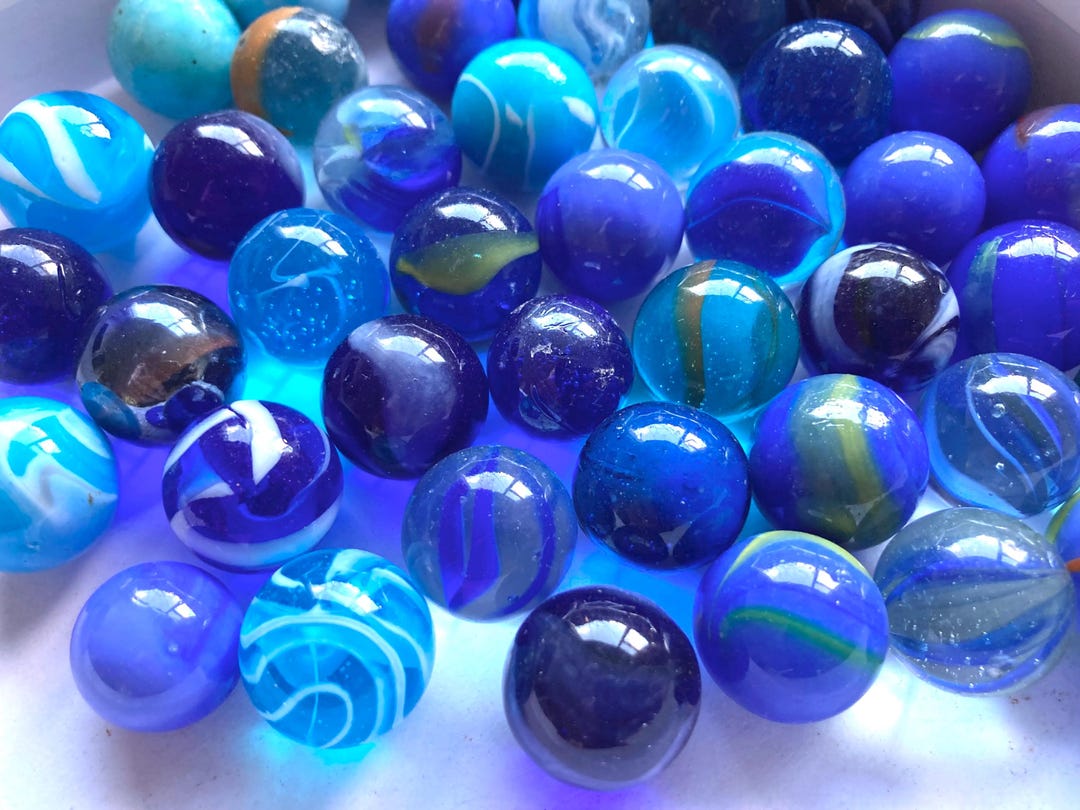 50 Vintage Blue Glass Marbles, Mix of Blue Toned Marbles With Colored Swirls and Clearies ...