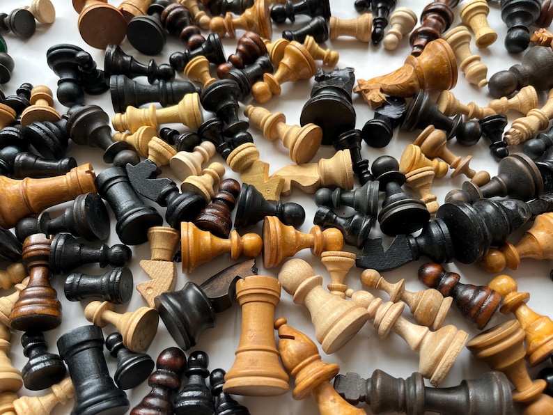 40 Vintage Wooden Chess Pieces, Mixed Chess Game Pieces, Black and ...
