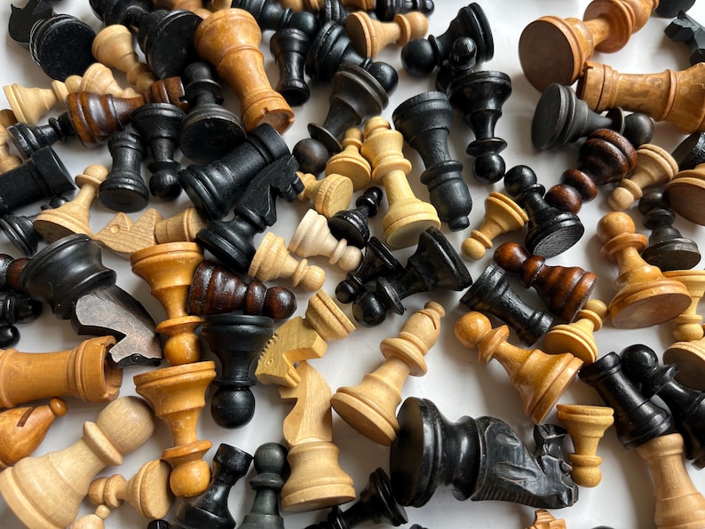 40 Vintage Wooden Chess Pieces, Mixed Chess Game Pieces, Black and ...