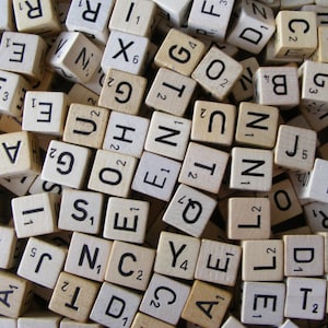 25 Letter Dice, Wooden Word Game Pieces, Vintage Dice, Wooden Cubes, Game Letters, Boggle Game ...