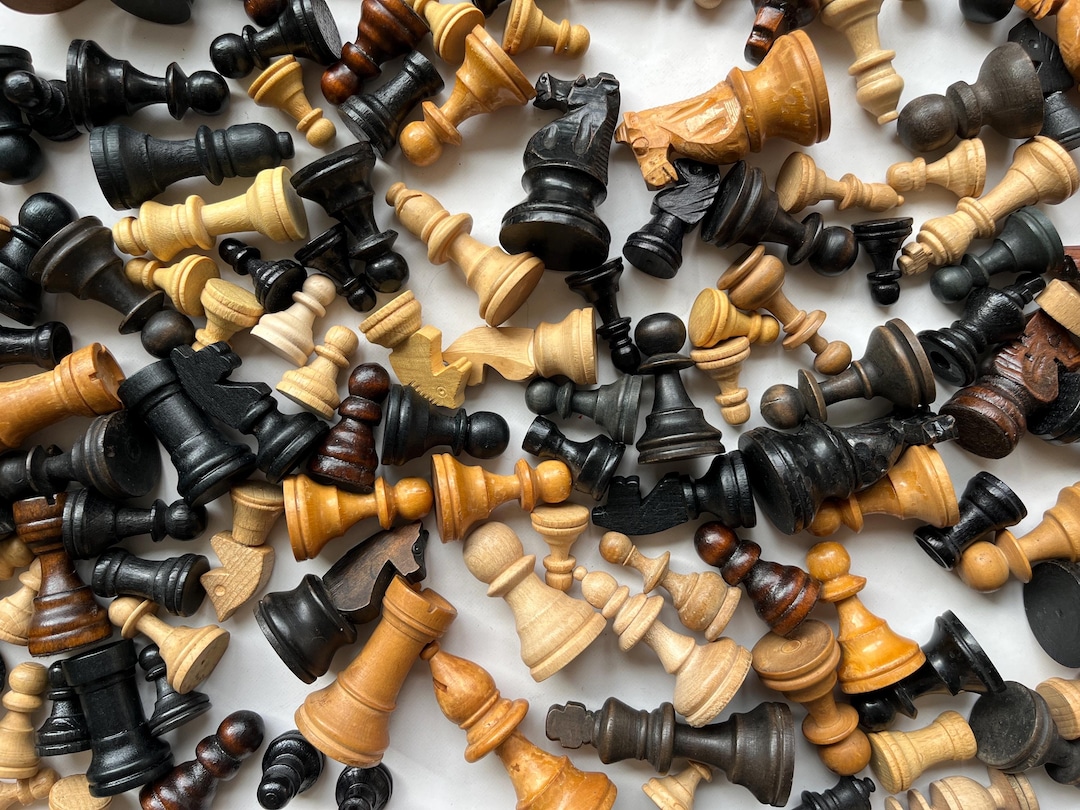 40 Vintage Wooden Chess Pieces, Mixed Chess Game Pieces, Black and ...