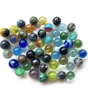50 Vintage Peewee Marbles, 1/2 Small Glass Marbles Mix, Lot of Pee Wees ...