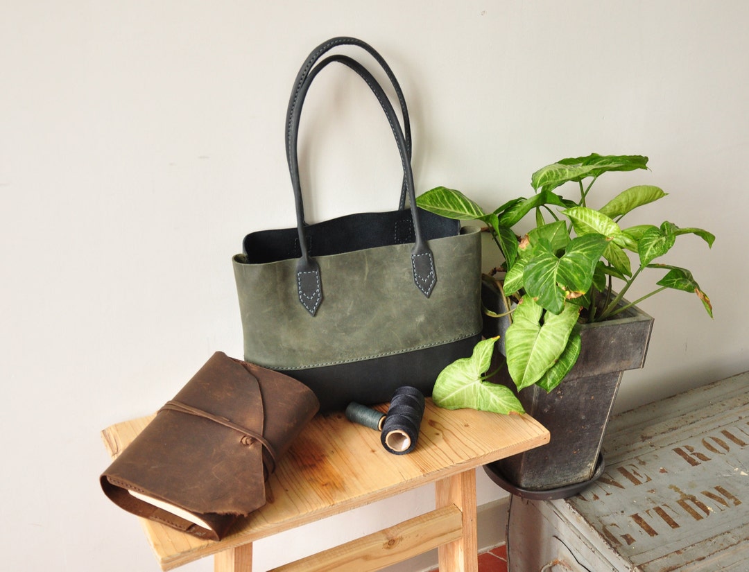 Simple Leather Tote Bag / Leather Bag / Leather Purse / Simplistic Tote ...