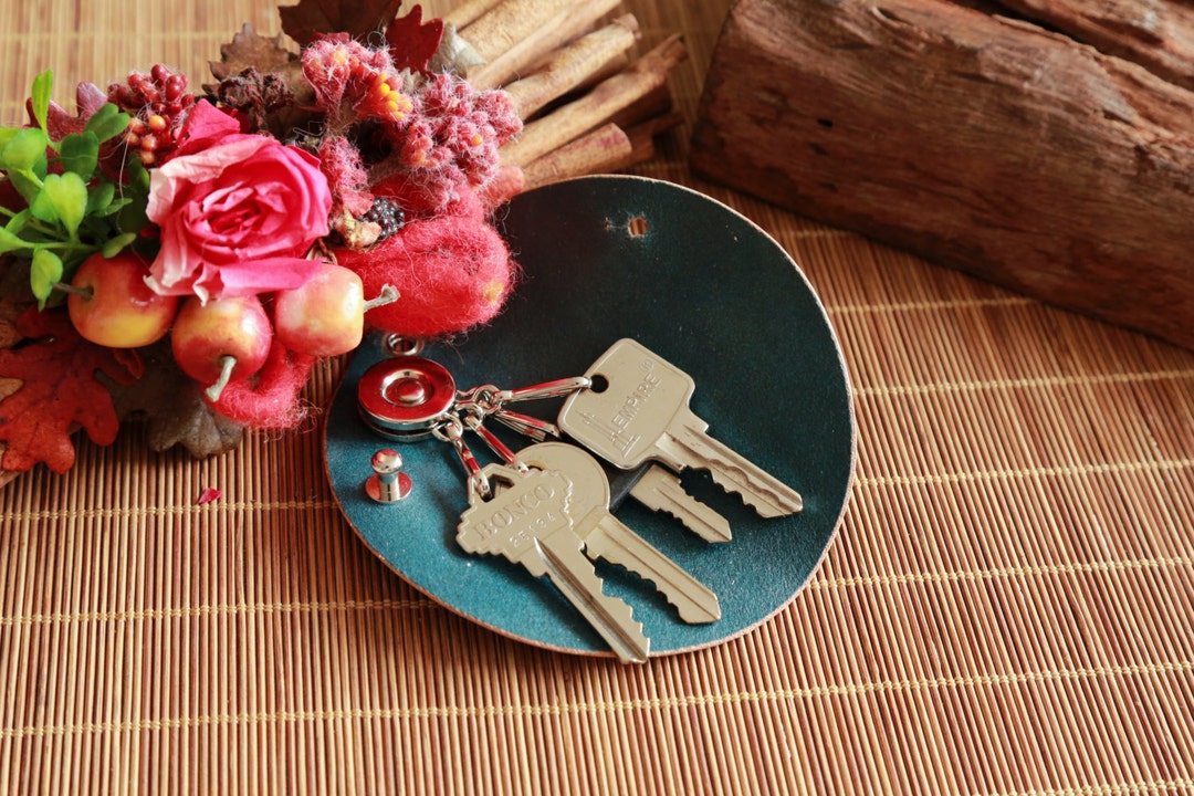 Minimalist Key Case Hand Dyed Leather Key Cover - Etsy Hong Kong
