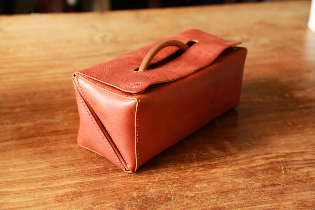 Handstitched Italian Leather Toiletry Bag, Traveller Dopp Kit - Etsy