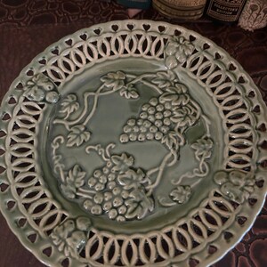 Grapecluster Plates, Scallop Edge Plate, Botanical Plate, Grape Plates ...