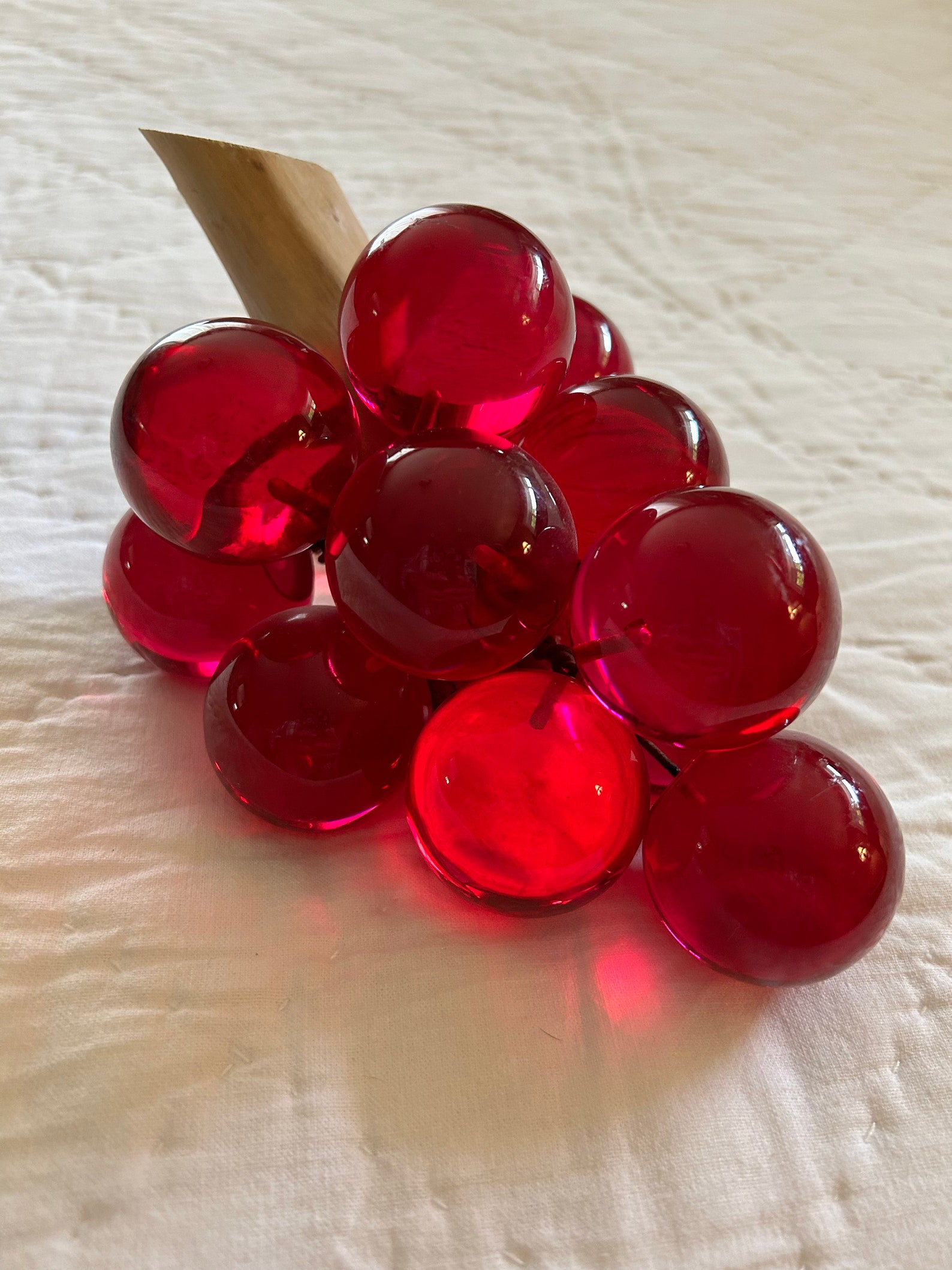 MCM Vintage Lucite Grape Cluster, Red Lucite Grapes, Mid-century Lucite ...