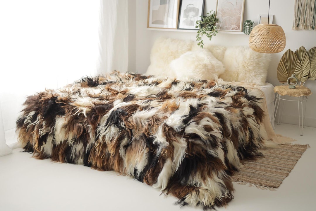 Luxurious Patchwork Icelandic Sheepskin Real Fur Throw Real Fur Blanket ...