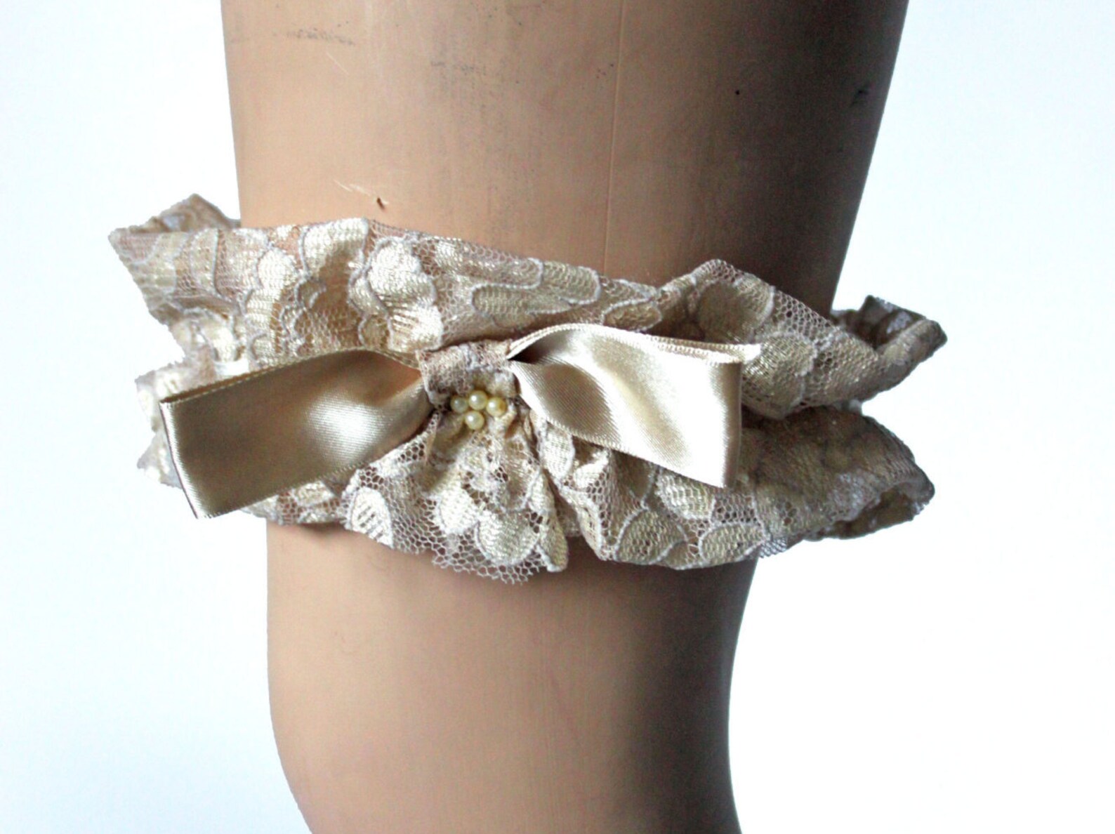 Vintage style lace garter | Etsy