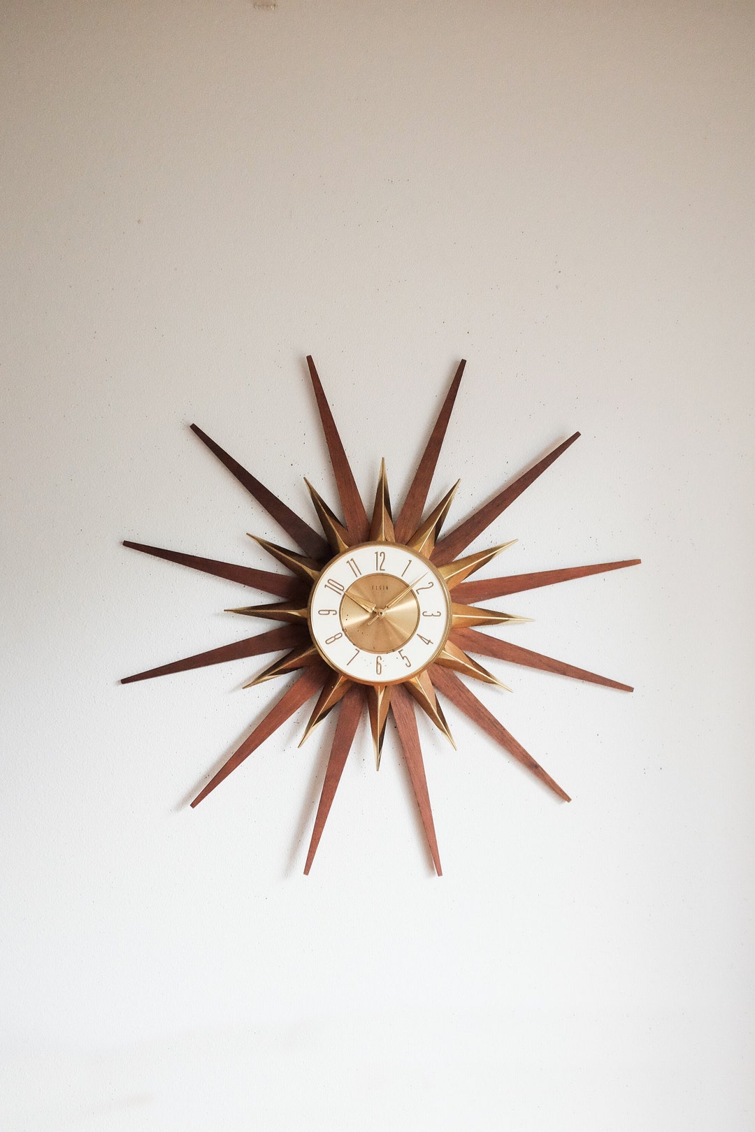 Vintage Mid Century Elgin Starburst Clock Brass and Wood Starburst Arms ...