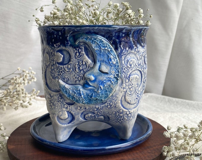 No.26 / Ceramic / Peaceful Luna / Flower Pot / Attached Water Dish ...